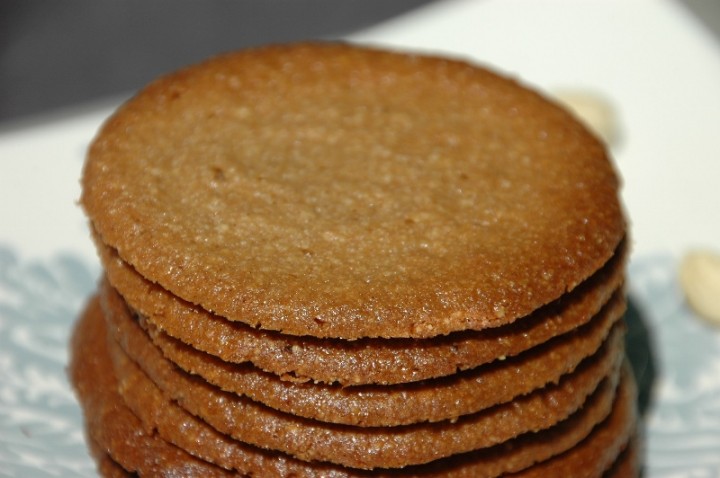 Ginger Nut Biscuits | Healthy Home Cafe
